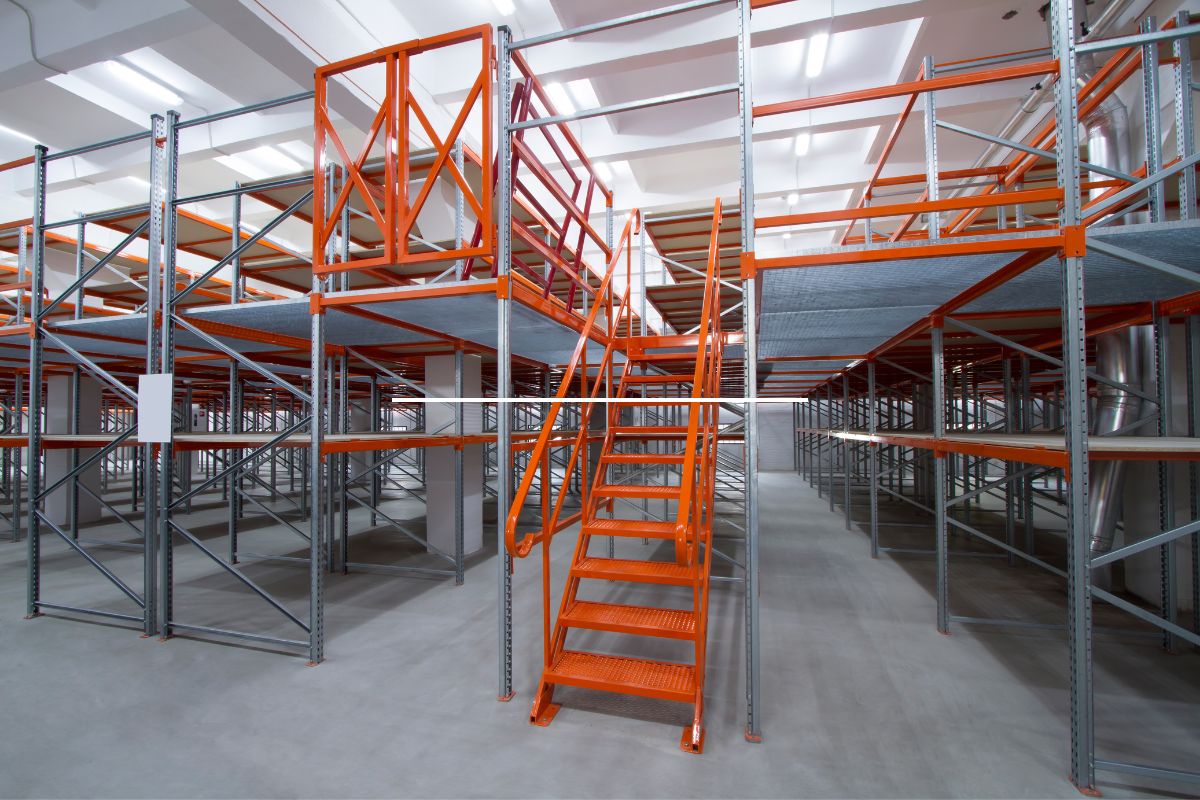 Pallet Racking Mezzanine Systems for Smarter Warehouse Storage